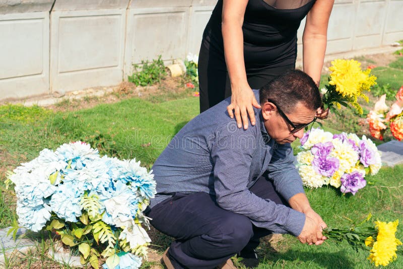 Mourning a loved one stock image. Image of pose, memorial - 7520253