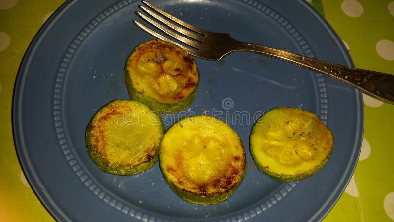 Courge frite du plat photo stock. Image du plaque, courge - 120290052