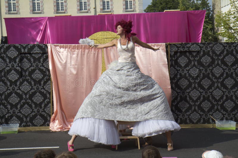 Courtesan editorial stock photo. Image of festival, dance - 20951103