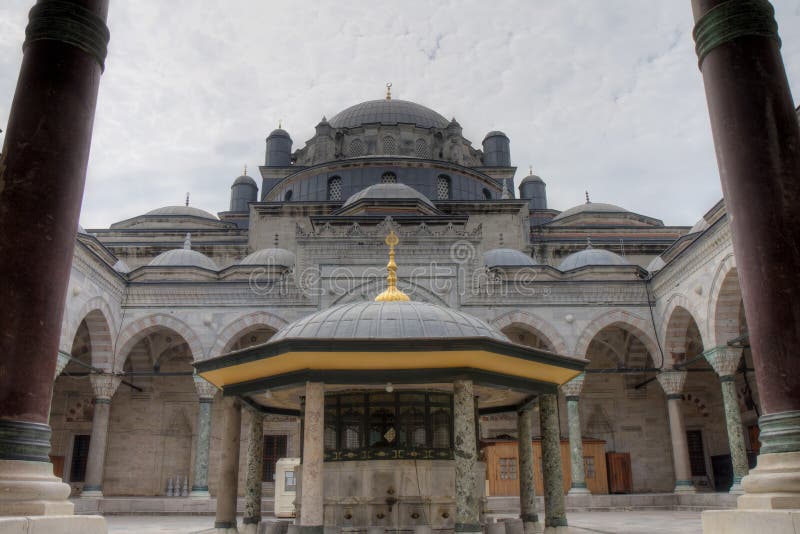 Courtyard of the Beyazit Mosque Stock Photo - Image of turkey, istanbul ...