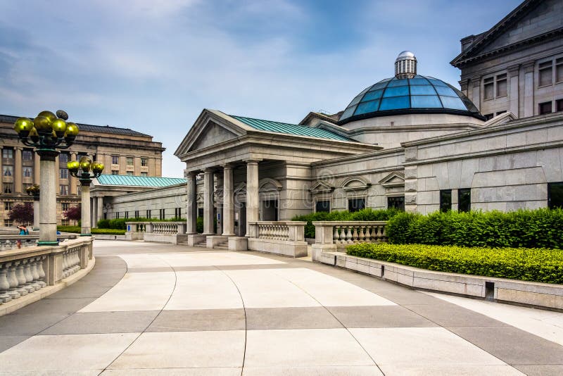 OCTOBER 25, 2016 - HARRISBURG, PENNSYLVANIA, City Skyline and State ...