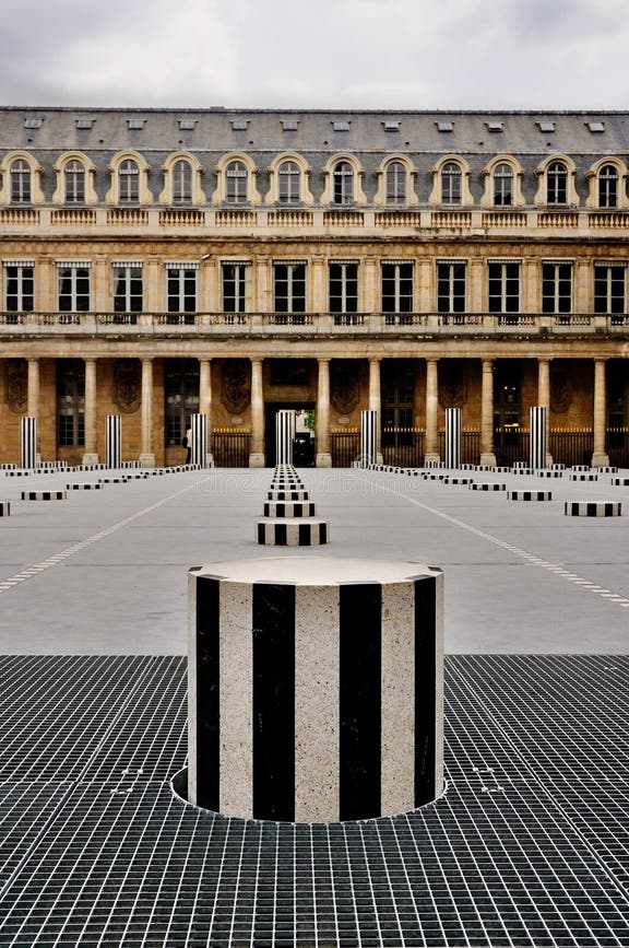 Courtyard of Palais Royale, Paris Stock Photo - Image of columns, gate ...