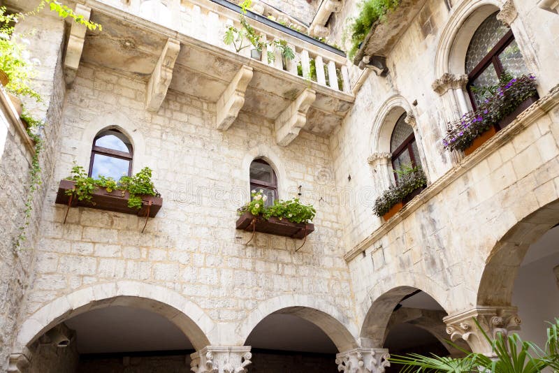 Courtyard of Tenement House - Trogir, Croatia. Stock Photo - Image of ...