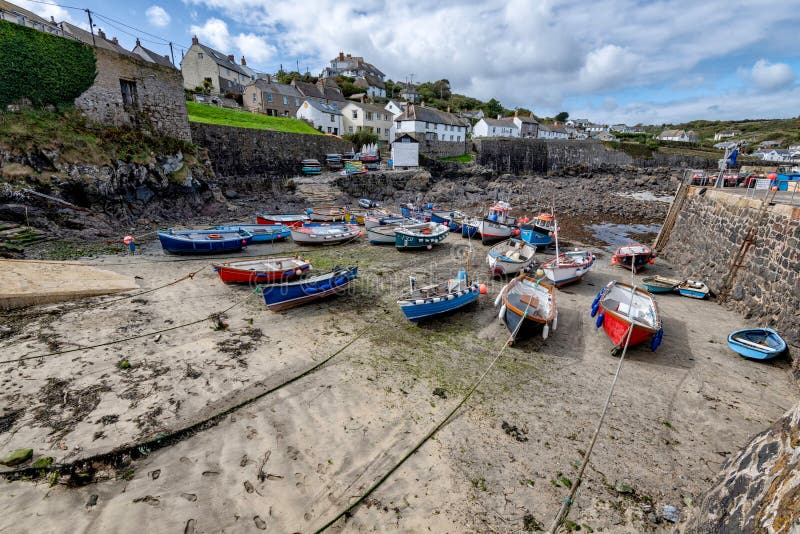 Coverack Located on the Lizard Peninsular Cornwall Editorial ...