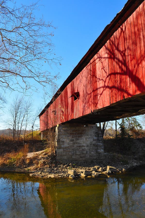 Covered bridge stock photo. Image of outdoors, span, bridge - 16917332