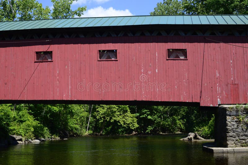 Covered Bridge in Vermont stock image. Image of play - 77026087
