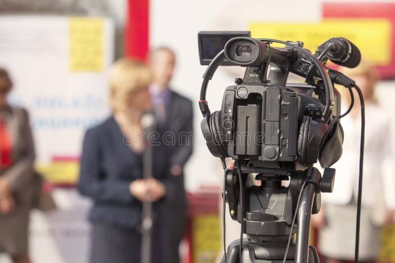 Real Television News Reporter on the Air Editorial Stock Photo - Image ...