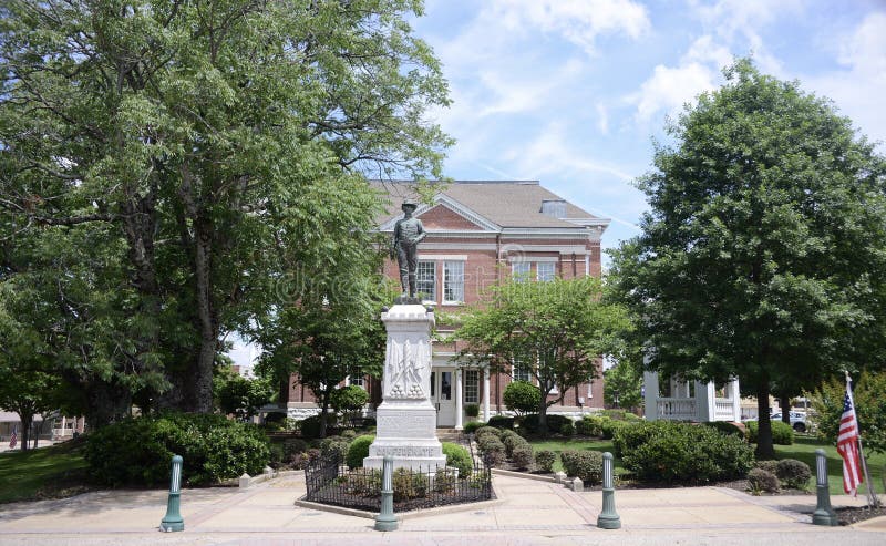 Stad Av Covington Tennessee Street Banner Redaktionell Fotografering ...