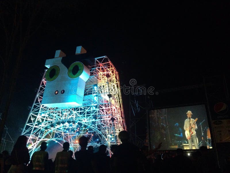 Cow Stage editorial photo. Image of pretburi, concert - 65729261