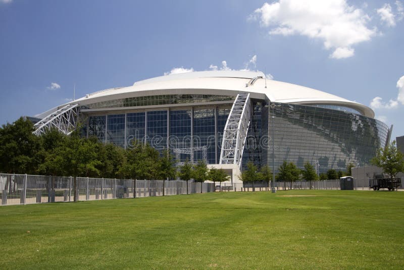 Cowboy stadium editorial photo. Image of landmark, outside - 32411071