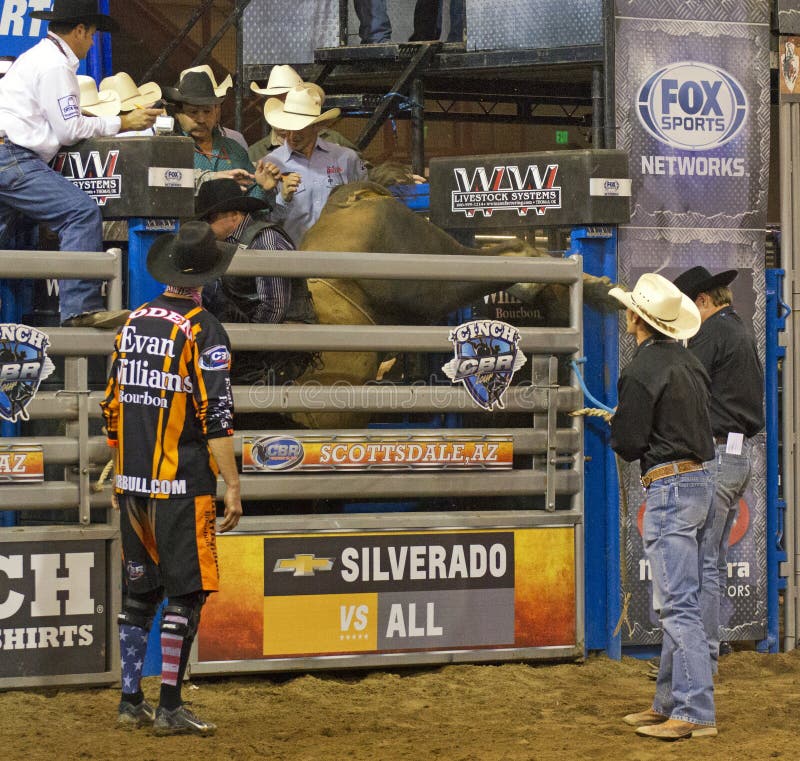 Cowboys De Cavalier De Taureau De Rodéo Photo éditorial - Image du ...
