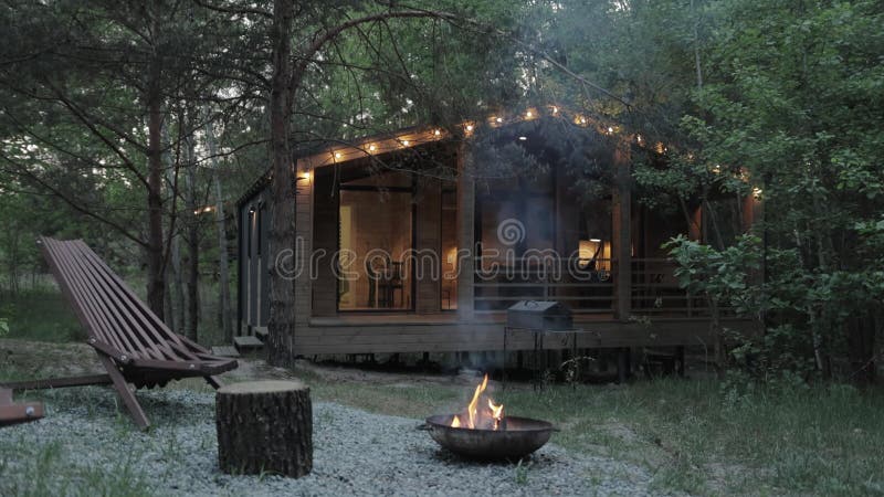 A Cozy Cabin Escape Perfectly Designed with a Fire Pit and Beautiful ...