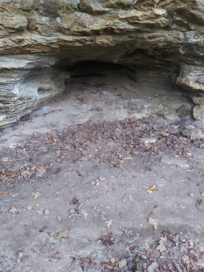Cozy little cave on trail stock photo. Image of geology - 236176150