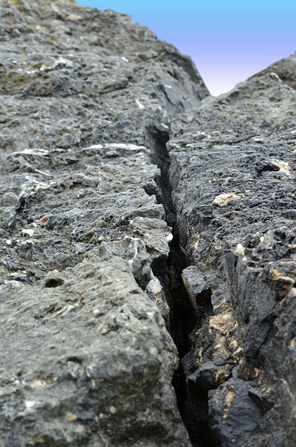Crack in rock stock image. Image of break, stone, texture - 22650913