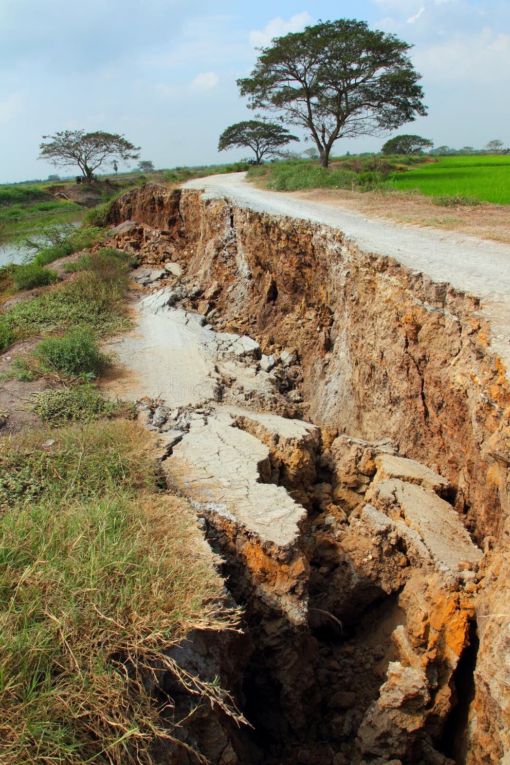 2,431 Fracture Soil Stock Photos - Free & Royalty-Free Stock Photos ...