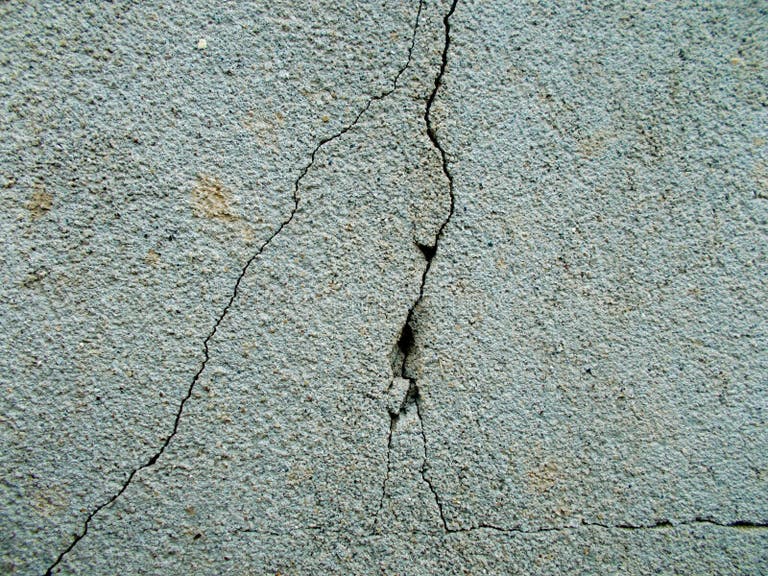 Crack on the Wall of the House Stock Photo - Image of building, crack ...