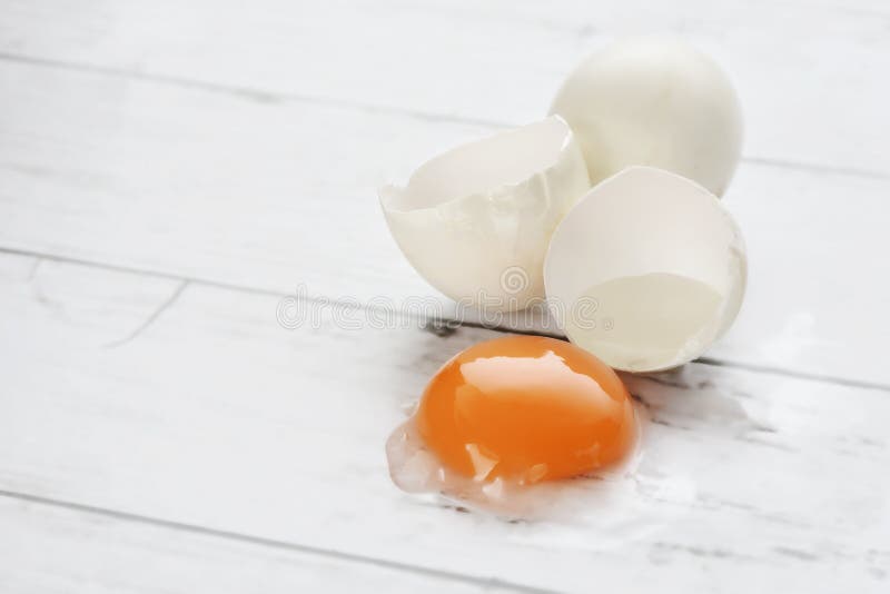 Cracked eggs stock image. Image of orange, group, kitchen - 7275607