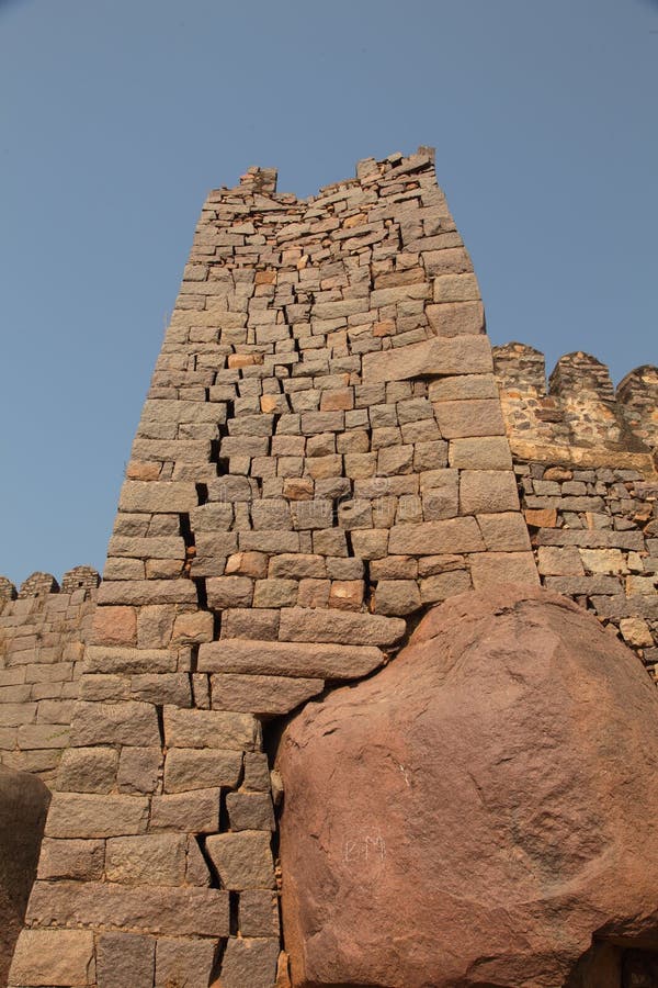Cracked stone wall stock photo. Image of mortar, ruin - 23851670