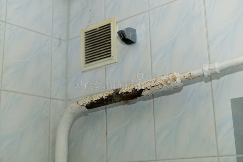 Cracked White Paint on the Pipe in the Bathroom, Rust Stock Photo ...