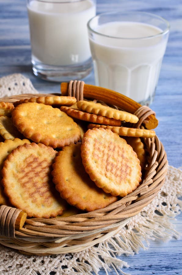 Cracker Round Stacked And Taned Stock Image - Image of herbs, ritz ...
