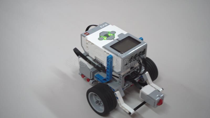 Craft for Robotics Class. Robot Car Made from LEGO Construction Kits ... Craft for Robotics Class. Robot Car Made from LEGO Construction Kits ...