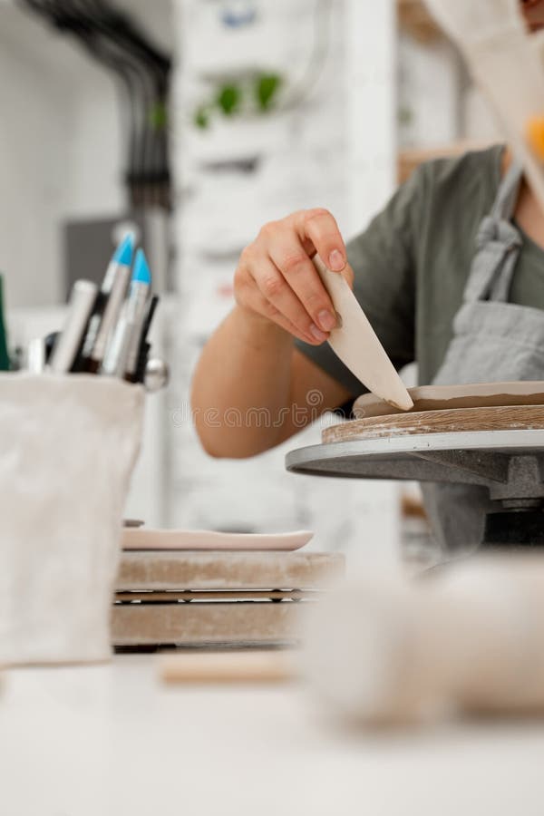 Crafting Smooth Angle Conversion and Textured Ribs with a Clay Pottery ...