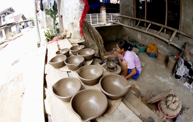Craftmen editorial stock image. Image of clay, java, solo - 35267864