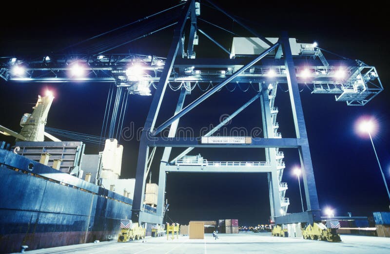 Crane Loading Container Ship at Night Editorial Image - Image of ...