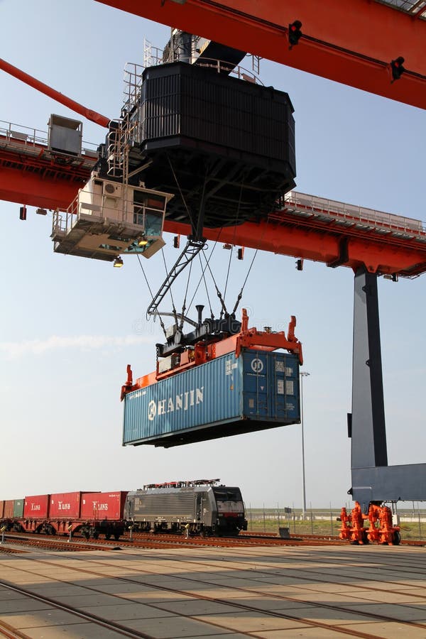 Crane on Rails Lifting Containers Editorial Stock Image - Image of work ...