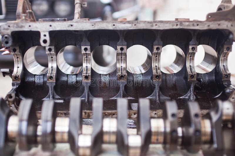 Crankshaft Car Close Up Against Dismantled Engine Stock Photos - Free ...