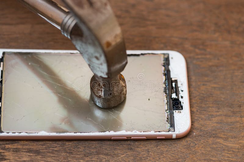Smashed Hammer Mobile Phone Stock Photos - Download 395 Royalty Free Photos