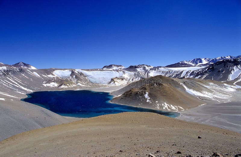 Crater Corona del Inca imagen de archivo. Imagen de colina - 12989939