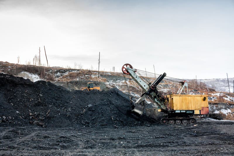 Excavator in mine stock image. Image of opencast, fossil - 5832899