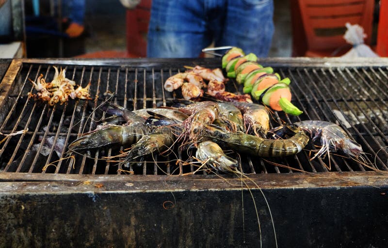 Crayfish BBQ Grill Steaming Stock Photo - Image of restaurant, claw ...