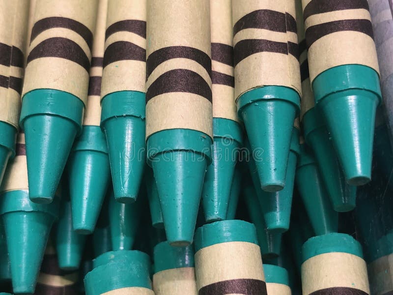 Crayons editorial photography. Image of colors, crayons - 153997077