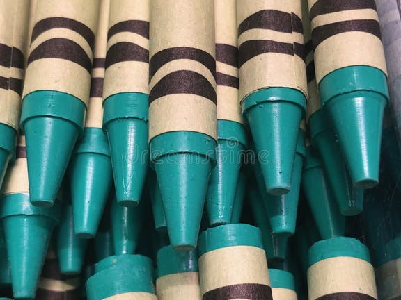 Crayons editorial photography. Image of colors, crayons - 153997077