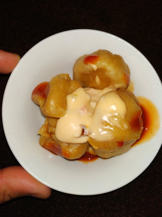 Momos with cream stock image. Image of bowl, tomatoes - 136972161