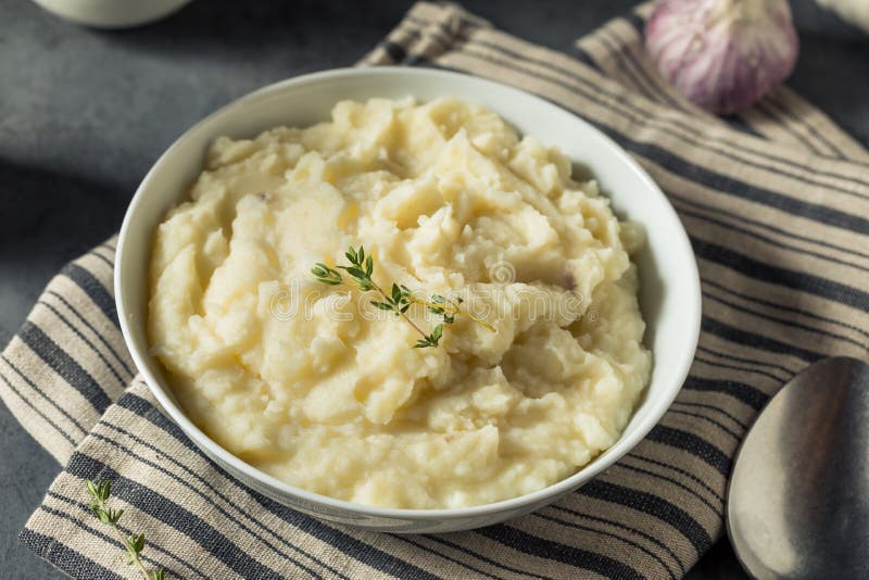 Creamy Homemade Garlic Mashed Potatoes Stock Photo - Image of creamy ...