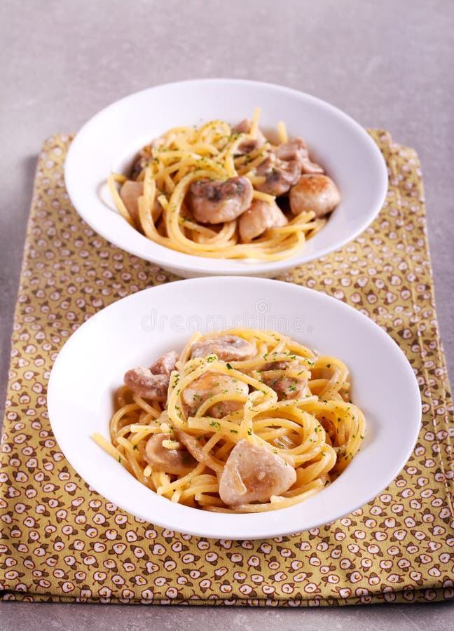 Creamy Spaghetti With Mushrooms Served Stock Image Image Of Pastry Pasta 106106369