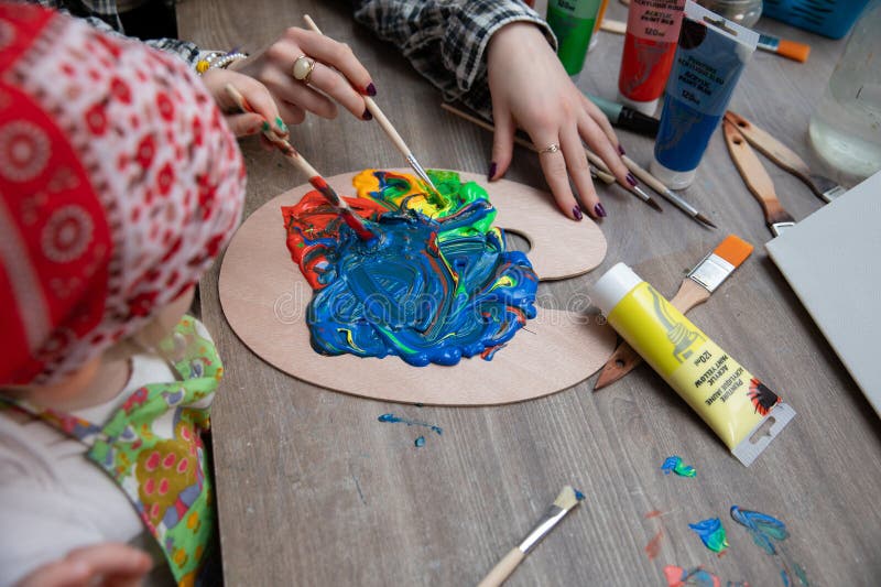 Creating Beautiful and Colorful Artwork through Collaboration of Young ...