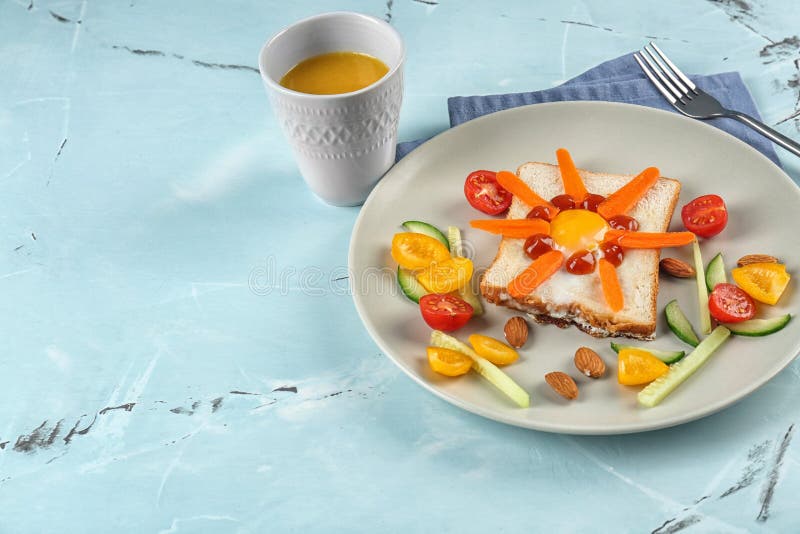 Creative Breakfast for Children on Plate. Recipe Ideas with Bread Stock ...