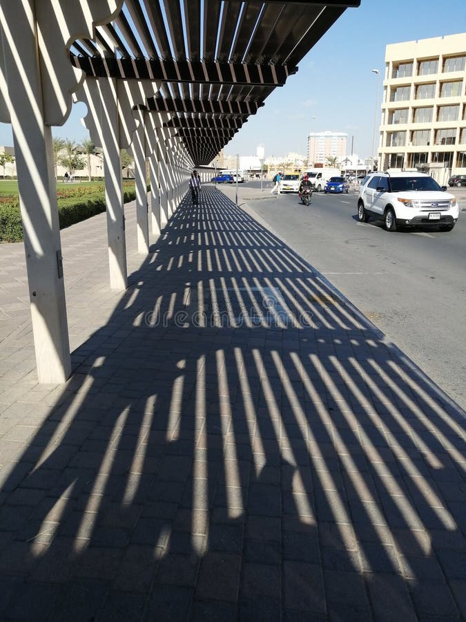 Creative bus stop in dubai editorial photo. Image of walkway - 270561756
