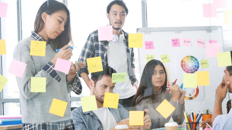 Creative Design Woman Present Talking Use Sticky Notes Post, Present ...