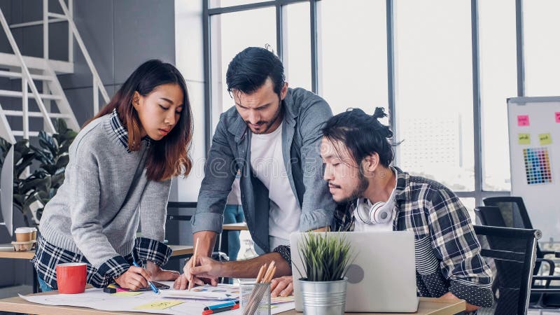 Diverse Creative Designer Meeting at Office.employee Brainstroming Idea ...