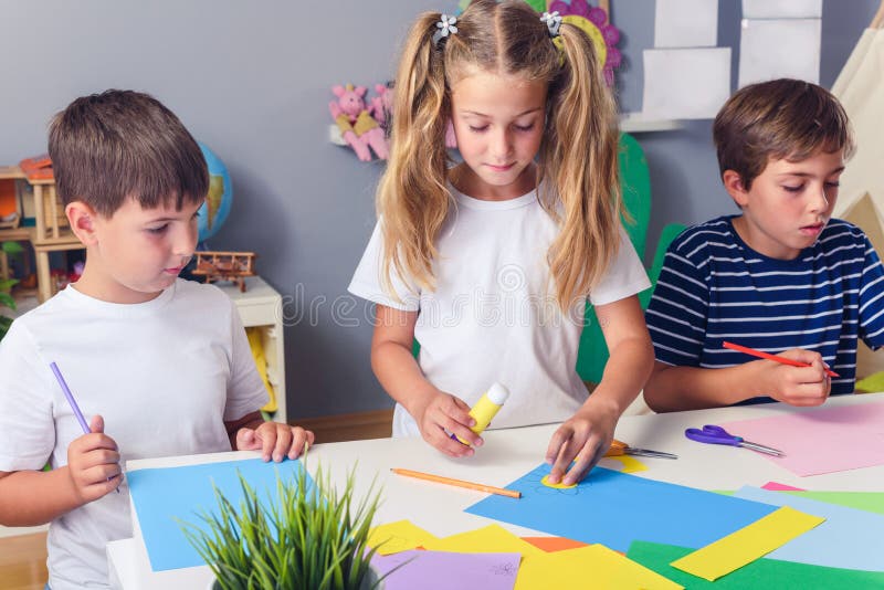 Creative Kids. Creative Arts and Crafts Classes in after School ...