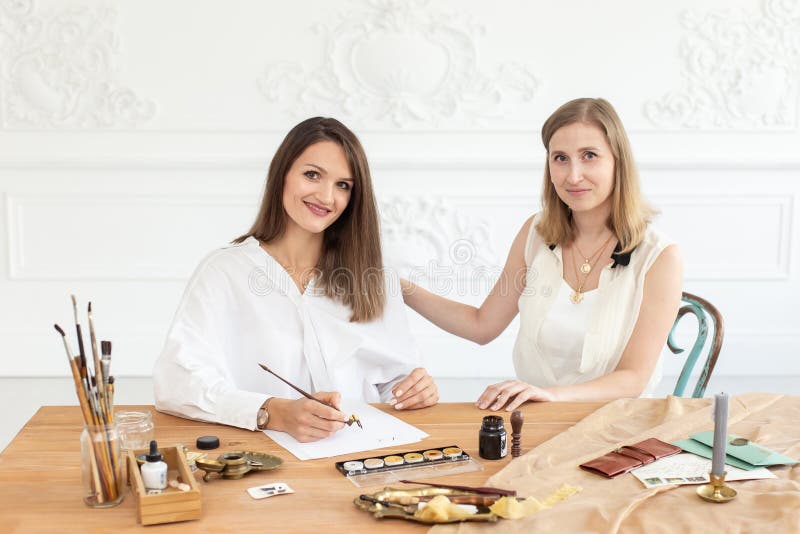 Creative Master Calligraphy Class. Individual Training. Writing a Font ...