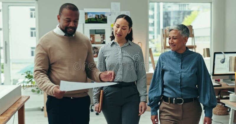 Creative People, Floor Plan and Teamwork in Office Collaboration ...