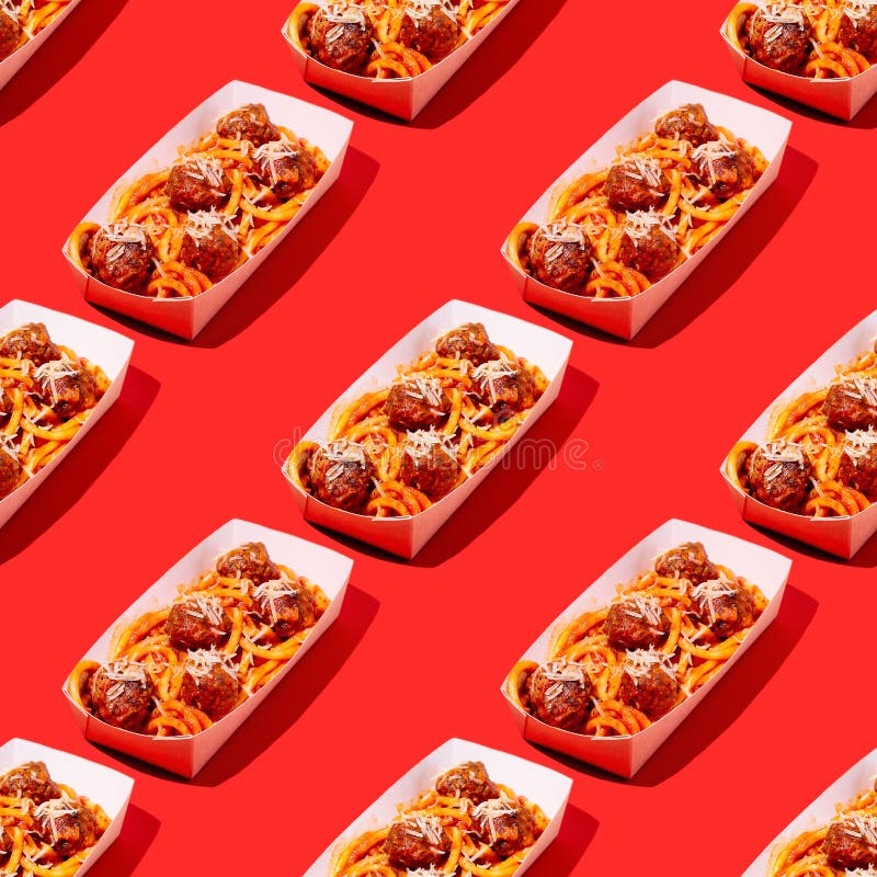 Spaghetti in Takeaway Plastic Box Stock Photo - Image of noodle, fast ...