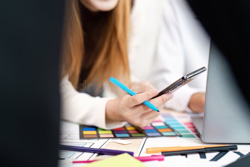 Creative UX UI Team Brainstorming Session for Business Startup ...