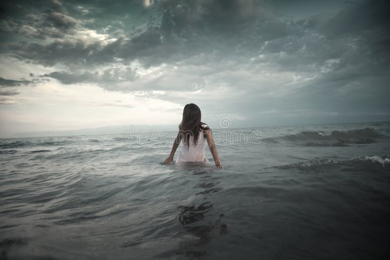 222 Deep Sea Horror Stock Photos - Free & Royalty-Free Stock Photos ...